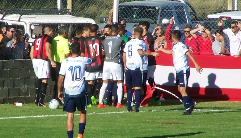 Se juega la fecha 11 de la Liga Necochea de Fútbol - 2262