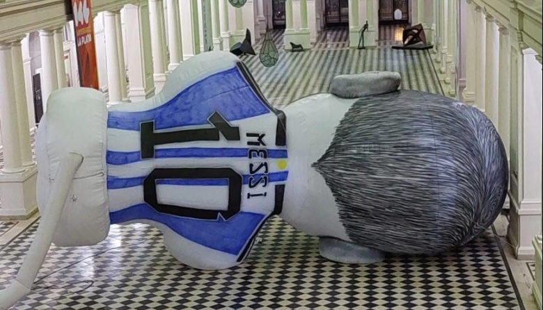 Palpitando el partido, instalarán inflable gigante de Messi en el ...
